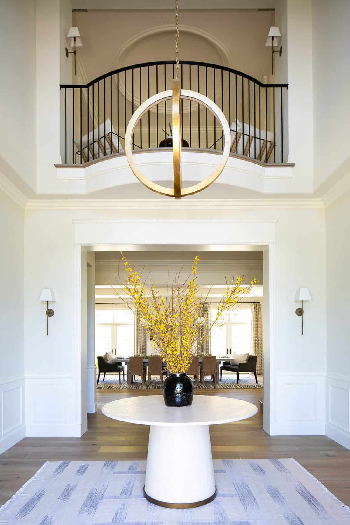 Tour a breathtaking home with a modern farmhouse vibe in Coto de Caza