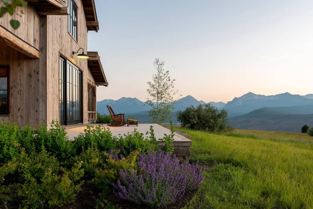 Historic Dutch barn becomes a blissful home in the Sawtooth Mountains