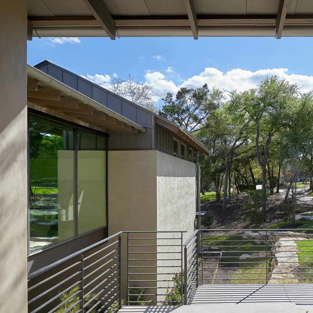 An old suburban brick house gets an inspiring transformation in Austin