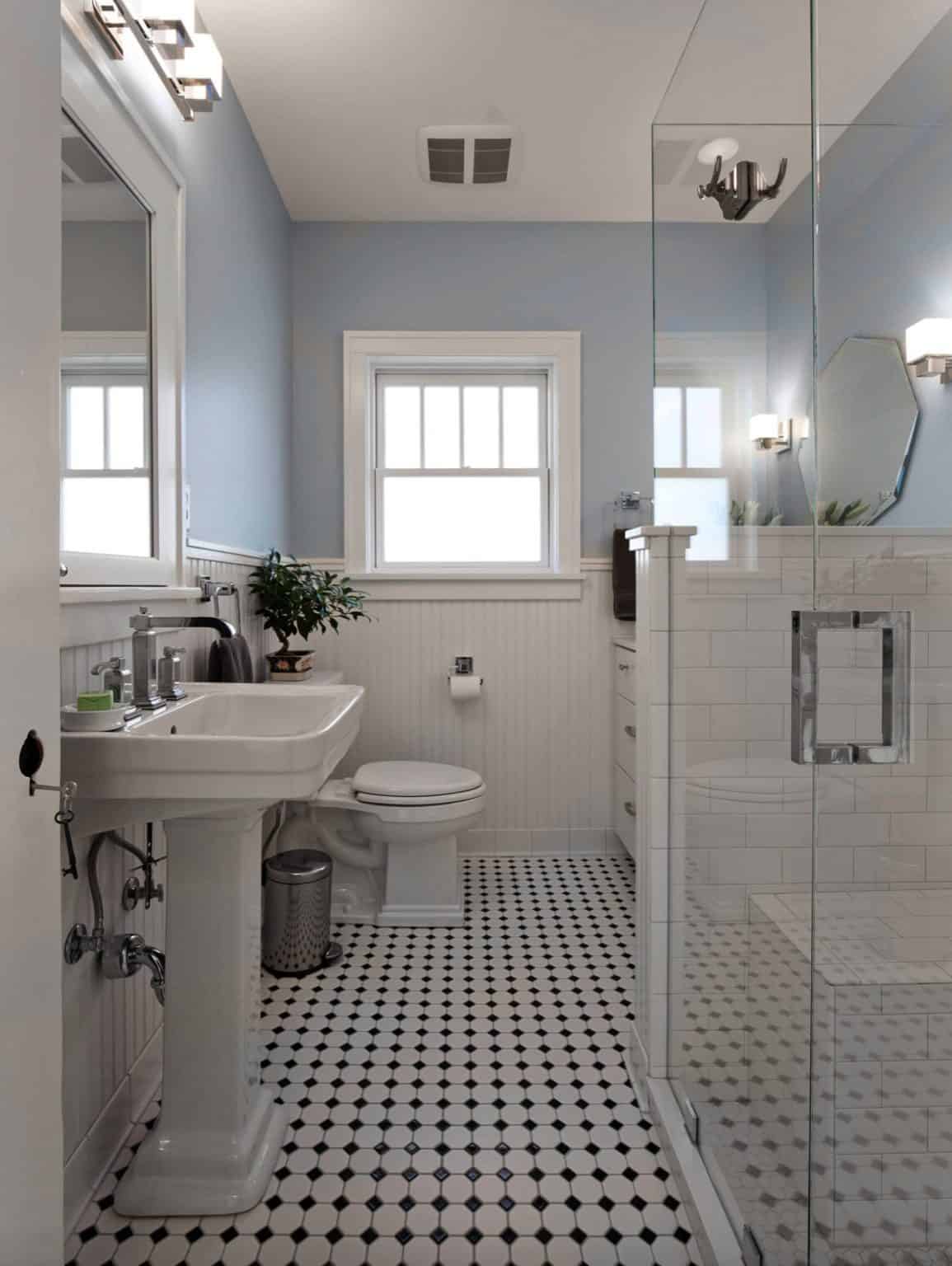 18 Beautiful And Refreshing Blue And White Bathroom Design Ideas