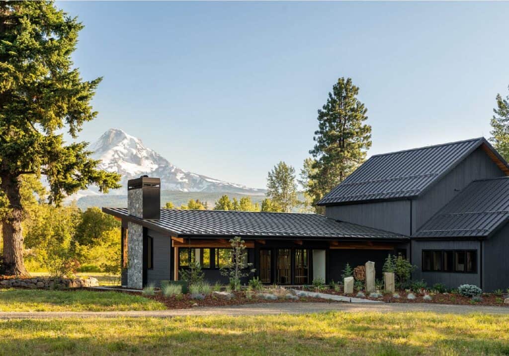 An organic modern home frames breathtaking mountain views in Oregon