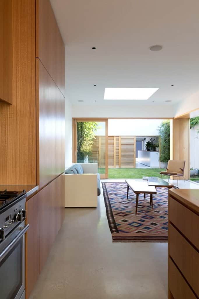 This Victorian terrace house opens to nature in Australia’s Bondi Beach
