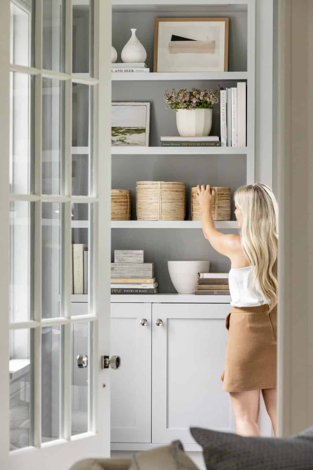 A beautiful Colonial house in Connecticut gets a timeless makeover