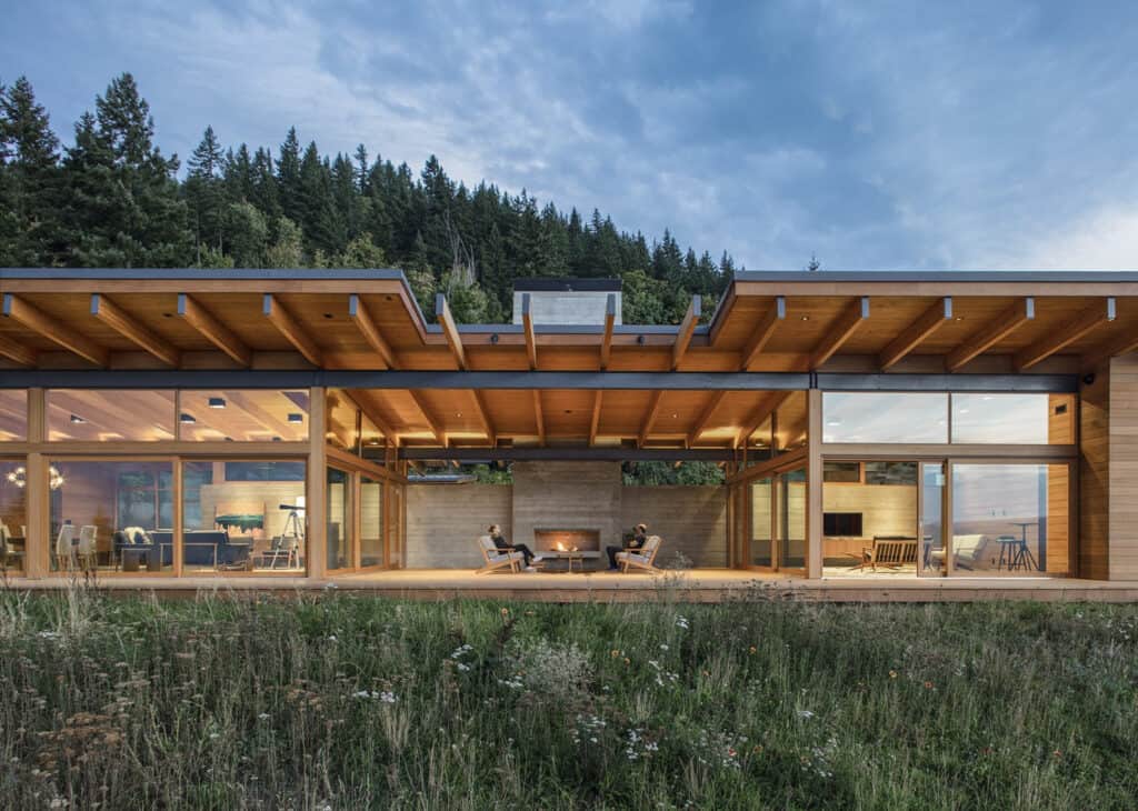 A beautiful Oregon home offers breathtaking views over Hood River Valley