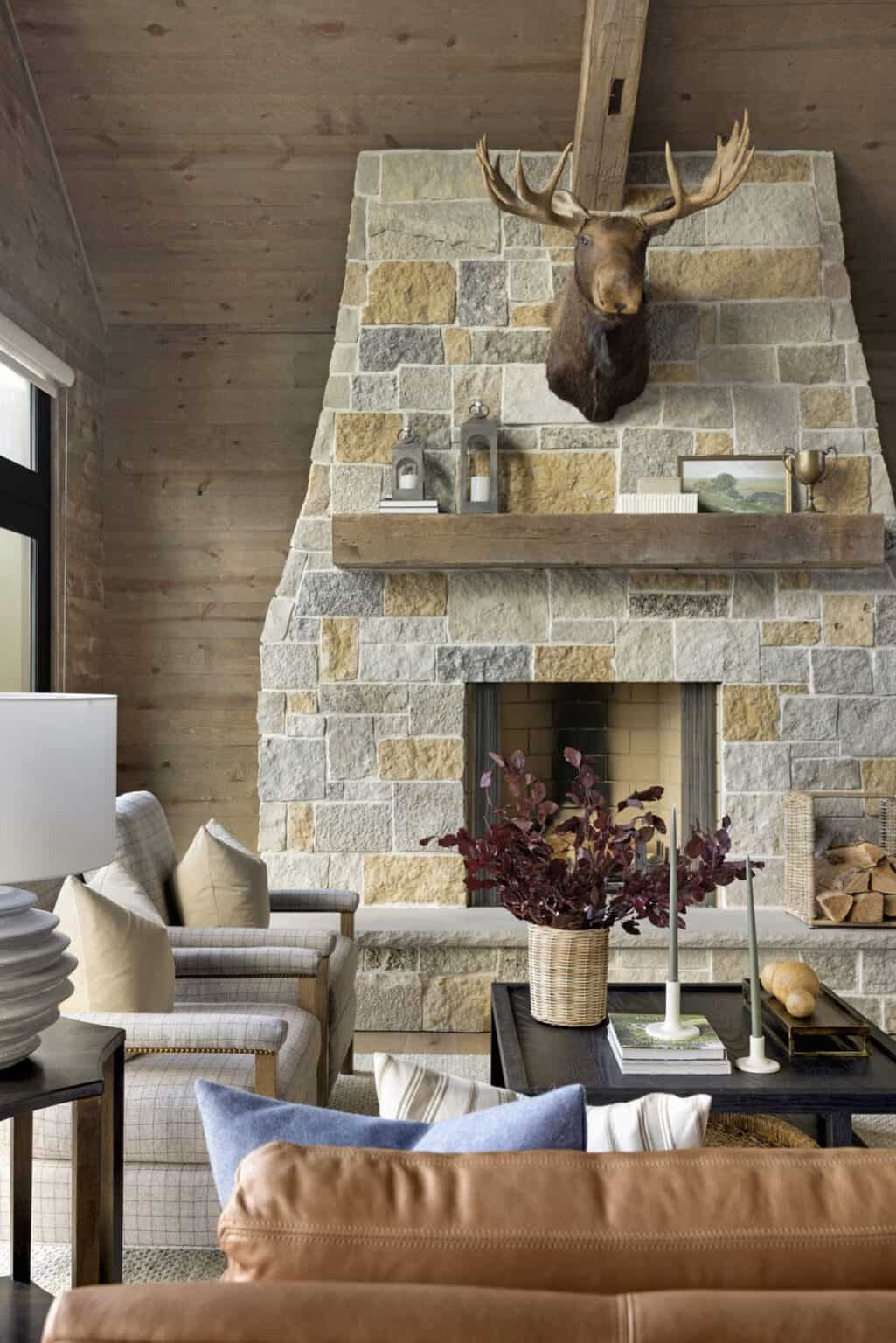 Take a peek inside this rustic yet refined lakeside home in Wisconsin