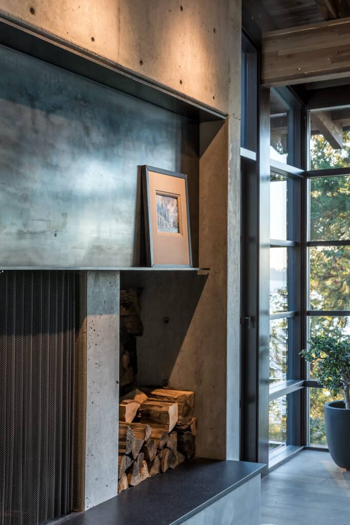 This modern beach house provides a cozy refuge in Washington State