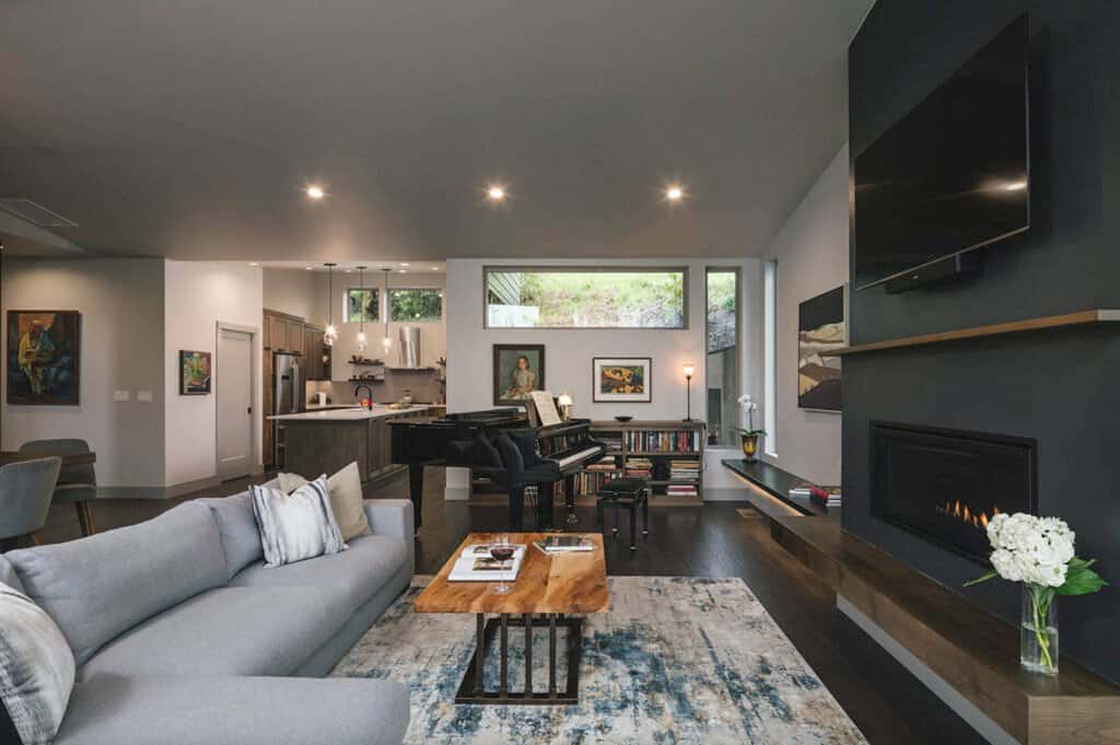 An incredible modern house in Oregon that embraces the outdoors