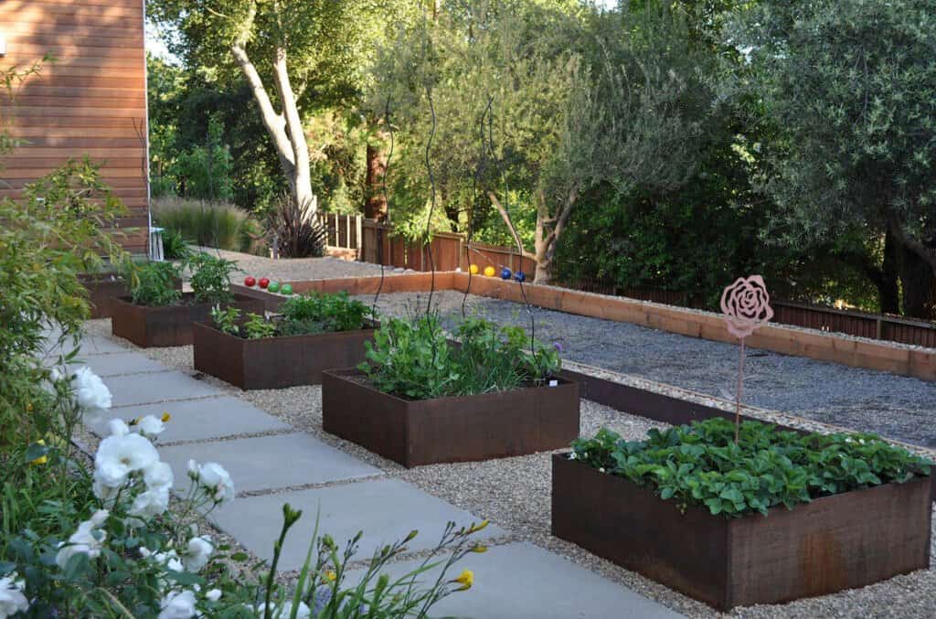 18 Of The Most Amazing Edible Kitchen Garden Ideas You'll Love