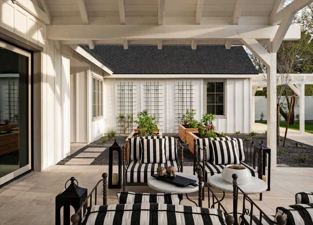 See inside this beautifully inspiring Arizona home with warm elegance