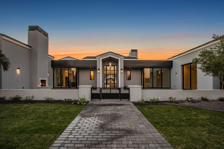 See inside this stunning Arizona home with Camelback Mountain views