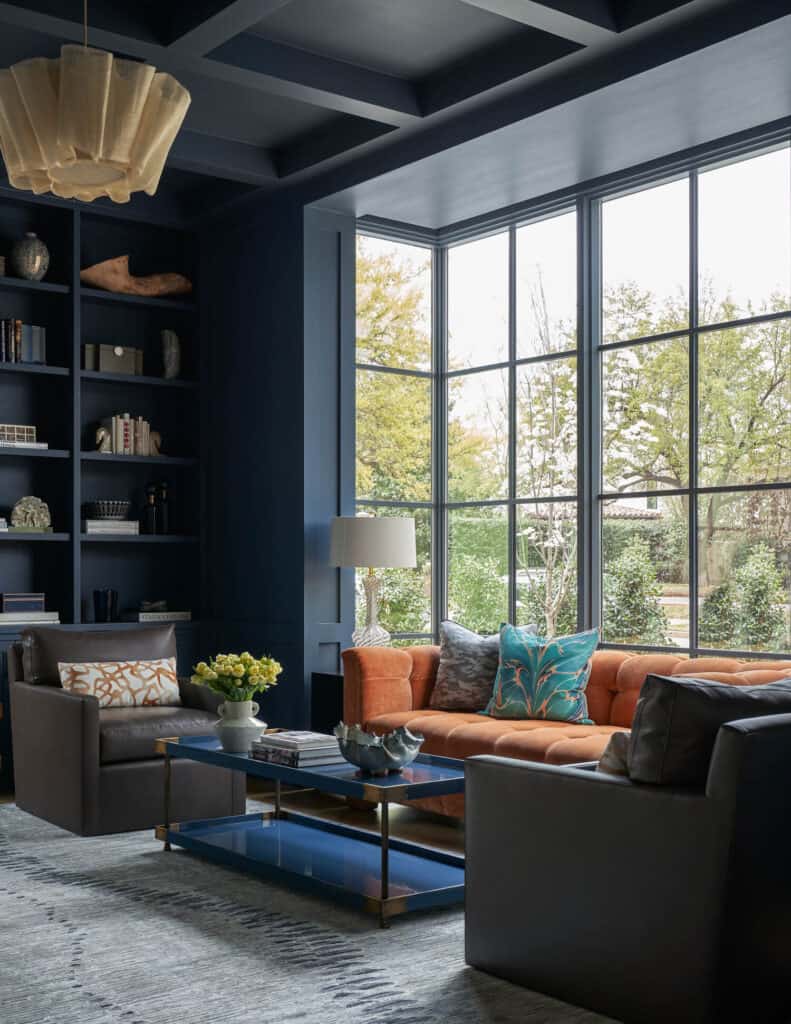 See this contemporary dream home in Dallas designed for entertaining