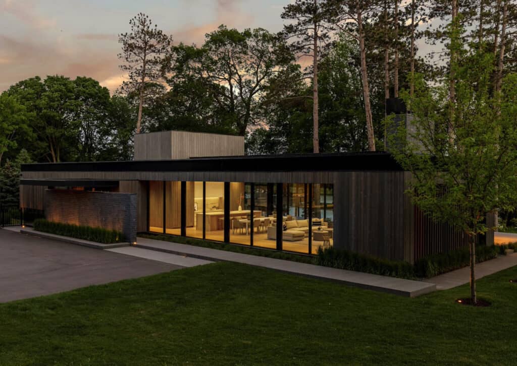 Absolutely stunning modern house on the shores of Lake Minnetonka