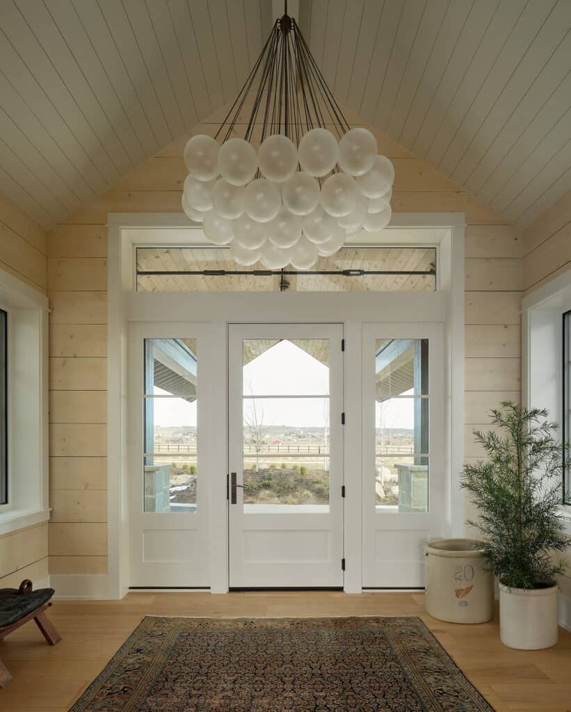 Tour this stunning home in the Utah countryside: Elk Ranch House