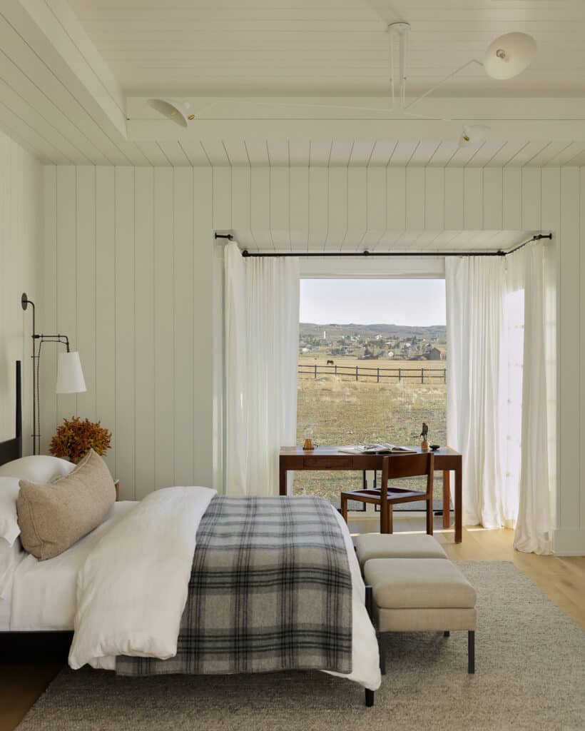 Tour this stunning home in the Utah countryside: Elk Ranch House