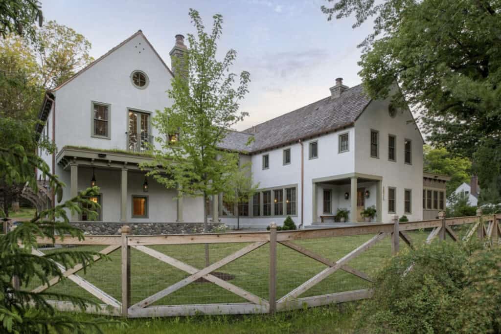 An insanely beautiful modern European cottage house in Minnesota