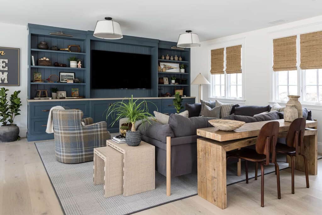 See an absolutely stunning traditionally styled home in Laguna Hills