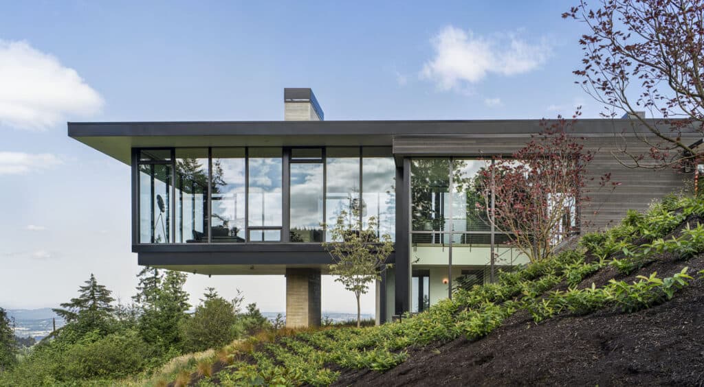 This amazing modern house cantilevers over Oregon wine country
