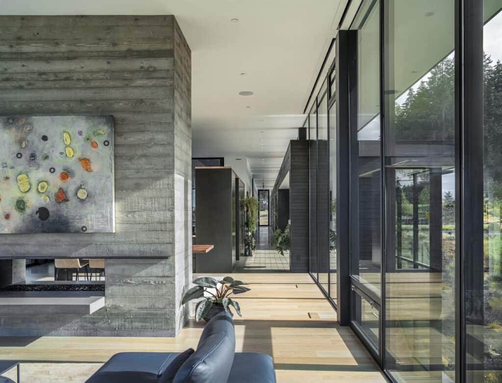 This amazing modern house cantilevers over Oregon wine country