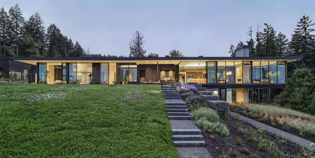 This amazing modern house cantilevers over Oregon wine country