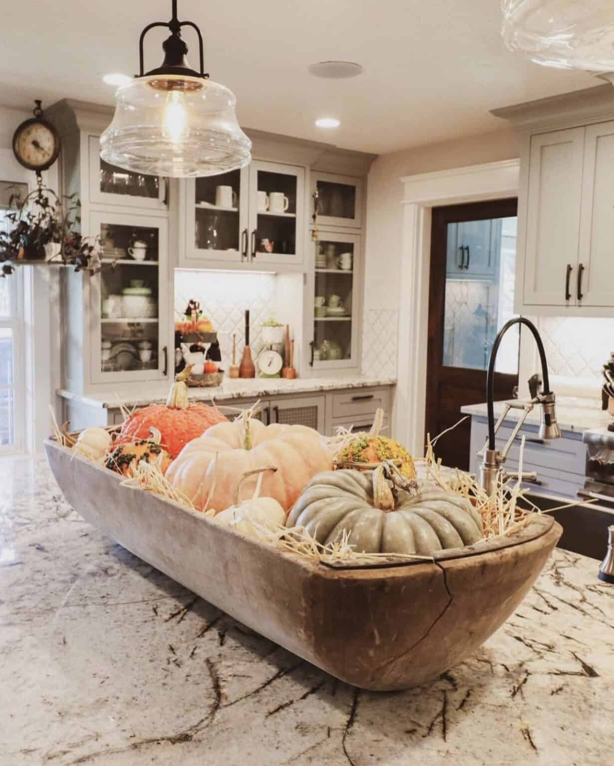 19 Stunning Decorating Ideas To Celebrate Fall Using Dough Bowls