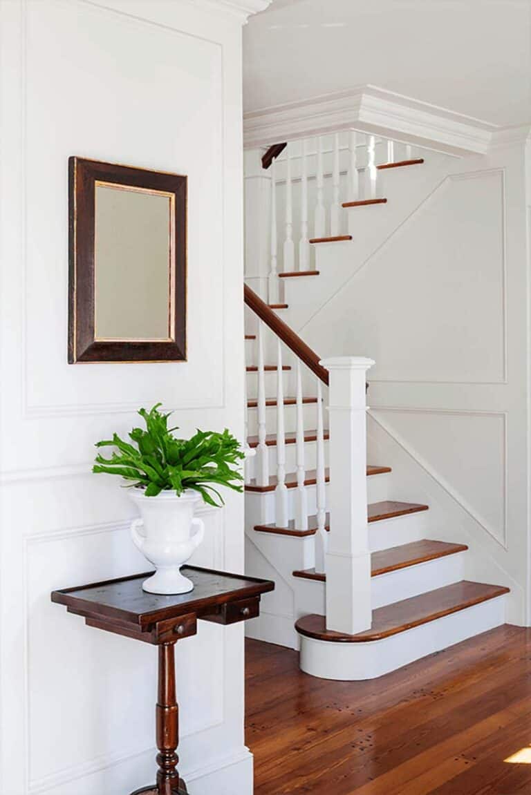 A Federal Colonial waterfront home gets a stunning restoration in Edgartown