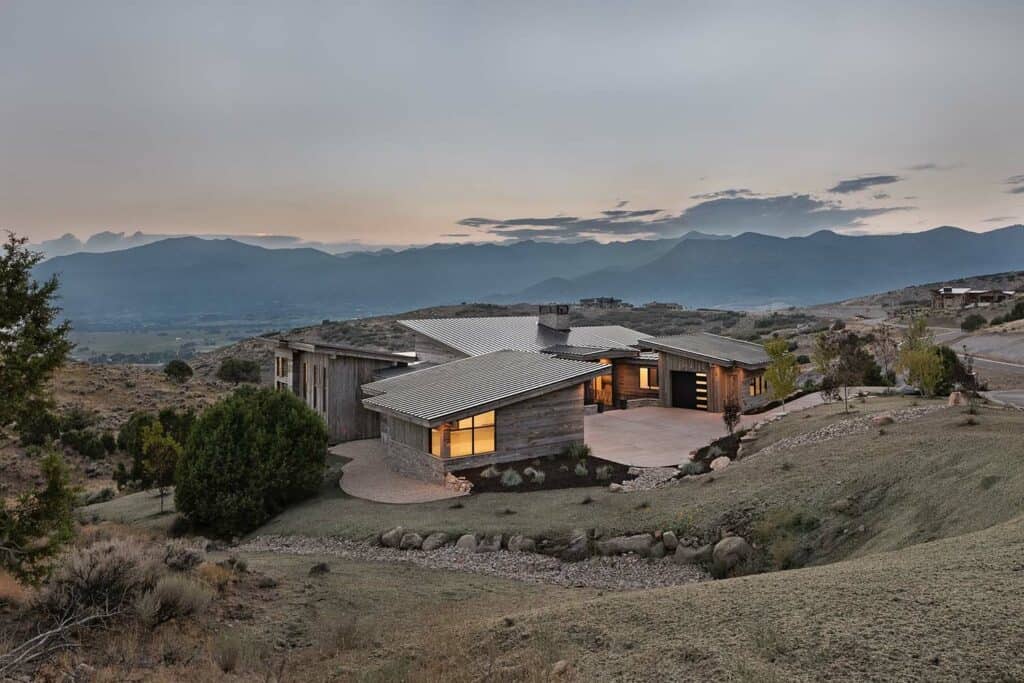 A midcentury modern home with majestic views of Mount Timpanogos, Utah