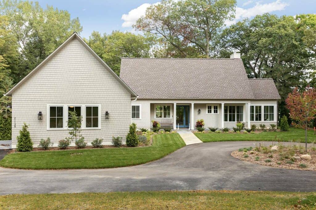 See this delightful lake cottage with transitional styling in Minnesota