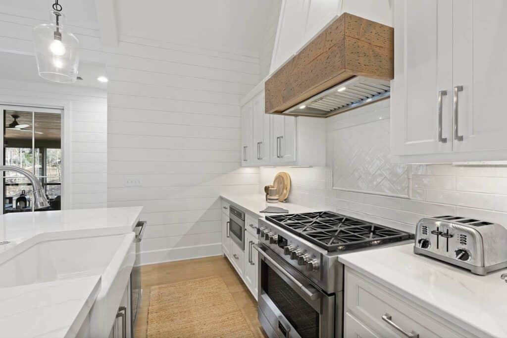 Dream House Tour: A lake house with stunning details on Lake Keowee