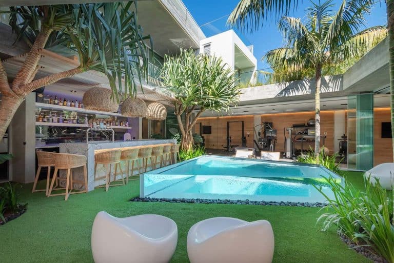 A modern beach house with resort style living on Australia's Sunshine Coast