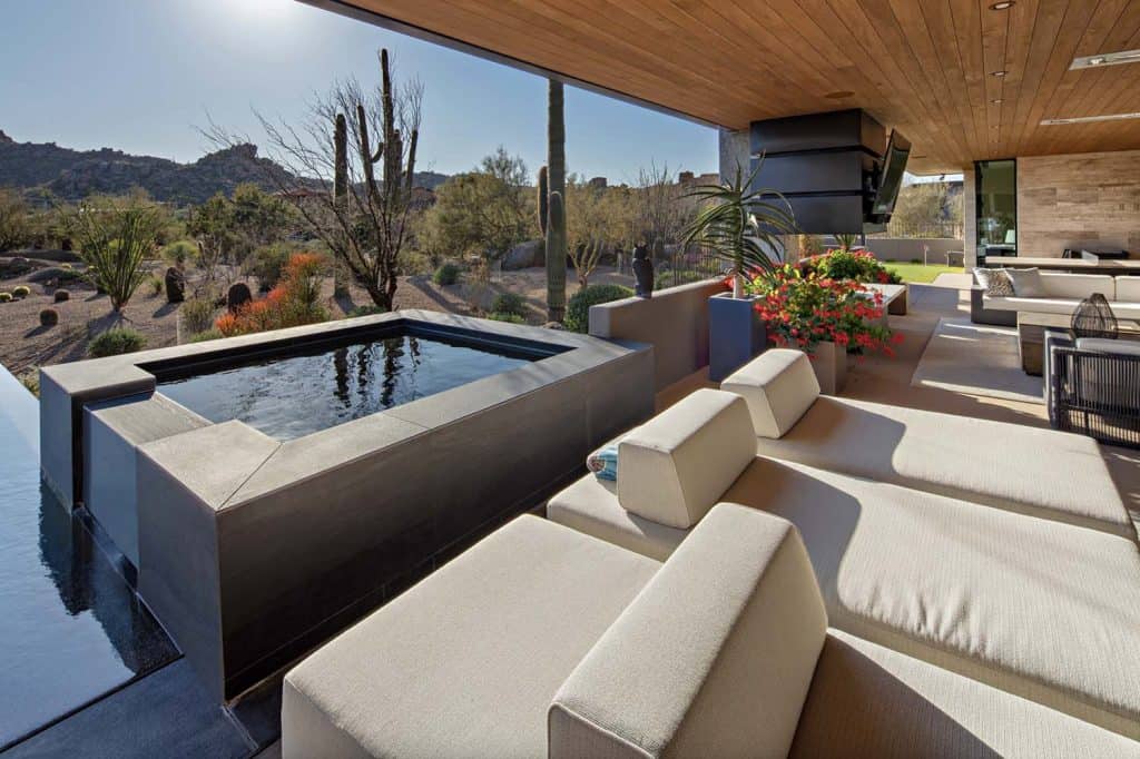 This fabulous Sonoran Desert house enjoys an indoor outdoor lifestyle