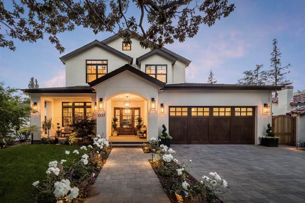 Tour this Northern California home with fresh and modern interiors
