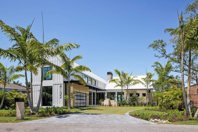 Tour this modern river house in Florida with spectacular design details