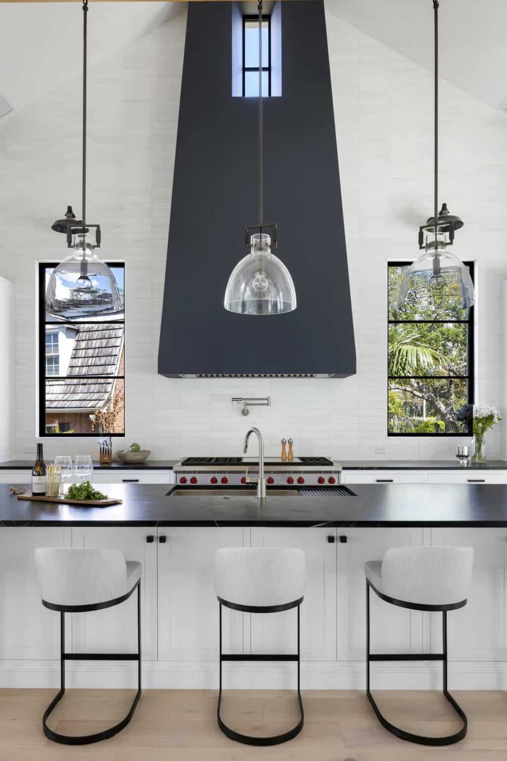 Tour this modern river house in Florida with spectacular design details