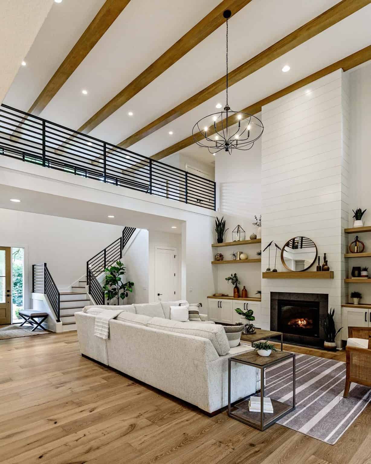 Step into this inviting Oregon house with modern rustic features