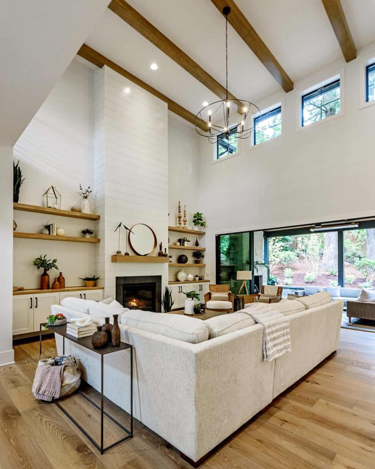 Step into this inviting Oregon house with modern rustic features