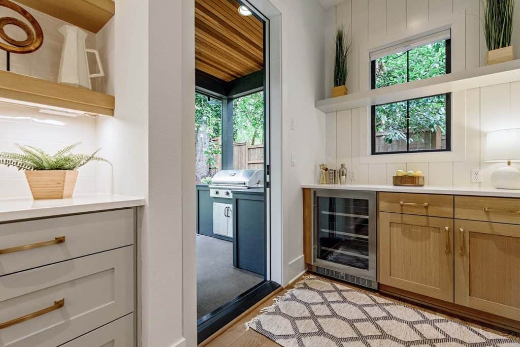 Step into this inviting Oregon house with modern rustic features
