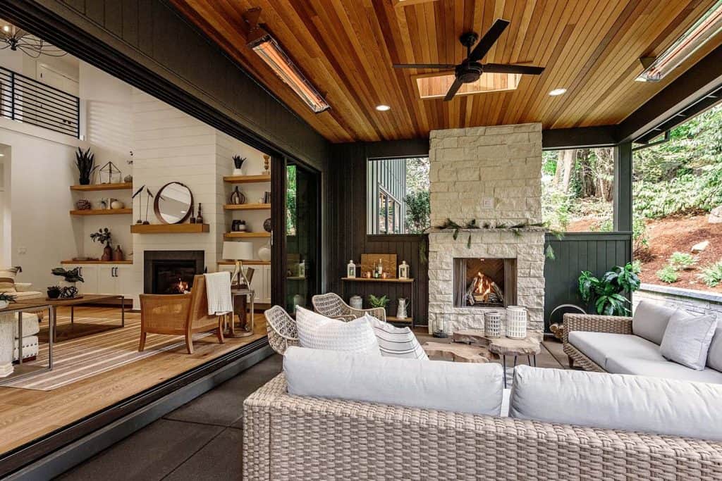 Step into this inviting Oregon house with modern rustic features