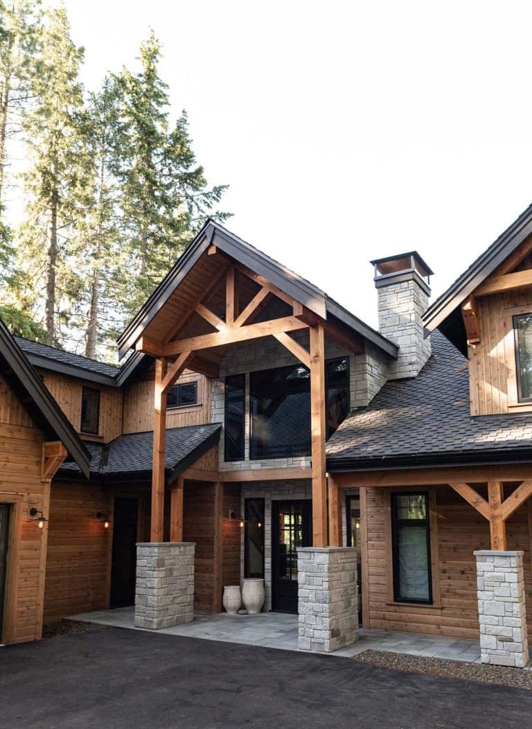 Inside this dreamy mountain retreat in the breathtaking Cascade Mountains