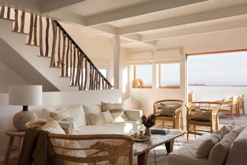 A California beach house blends coastal charm with vintage details