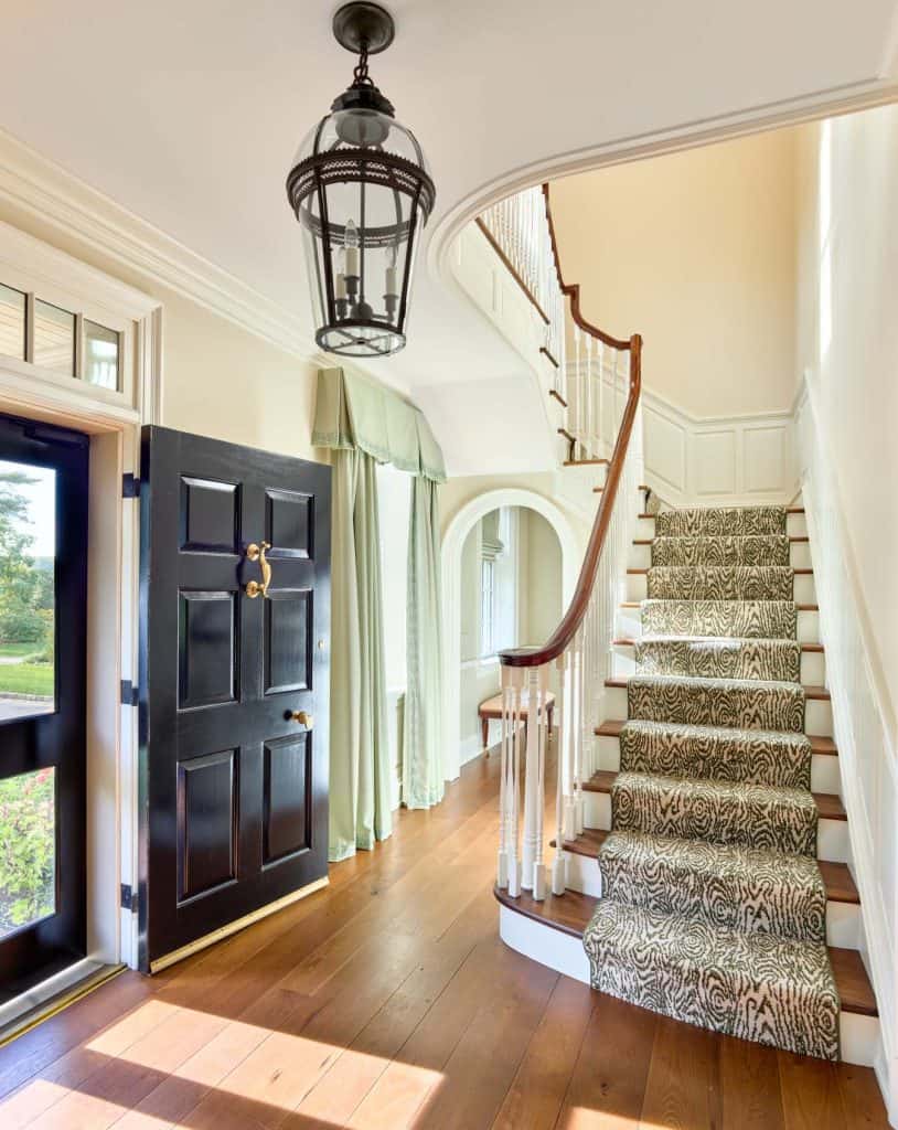 A charming stone house in Delaware with a peaceful countryside setting