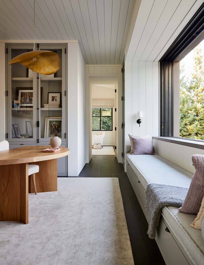 A cool contemporary home in Menlo Park with inviting indoor outdoor living