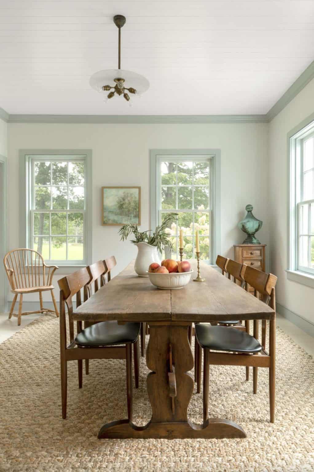 See this Litchfield County farmhouse with a stunning modern twist