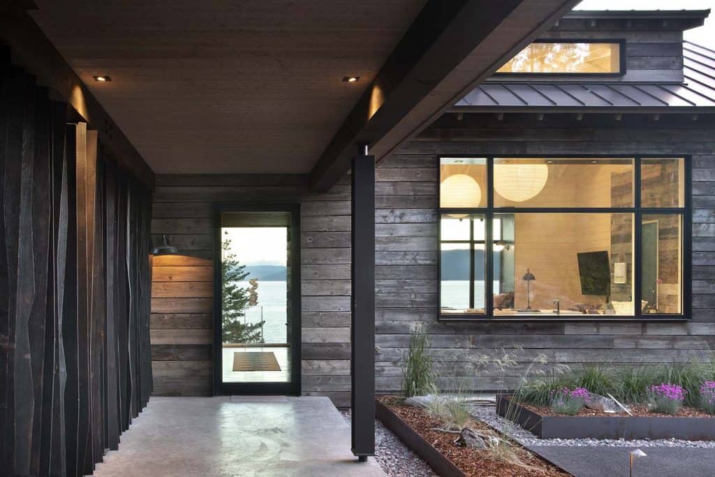 This sensational modern cottage in Montana has dramatic lakeside views