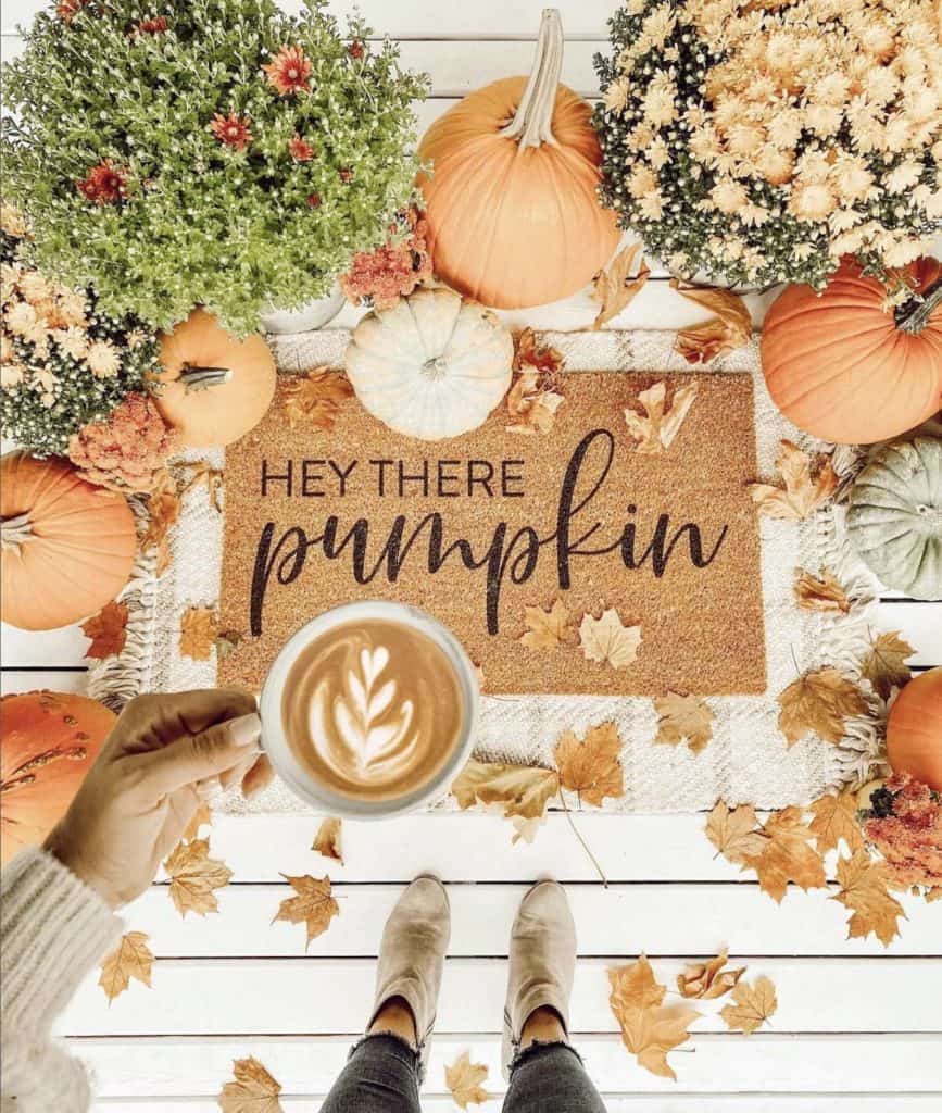 35 Breathtaking Farmhouse Fall Decor Ideas To Transform Your Home