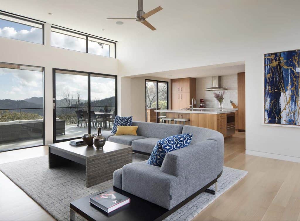 A modern house gets a dramatic makeover with views of the San Francisco Bay