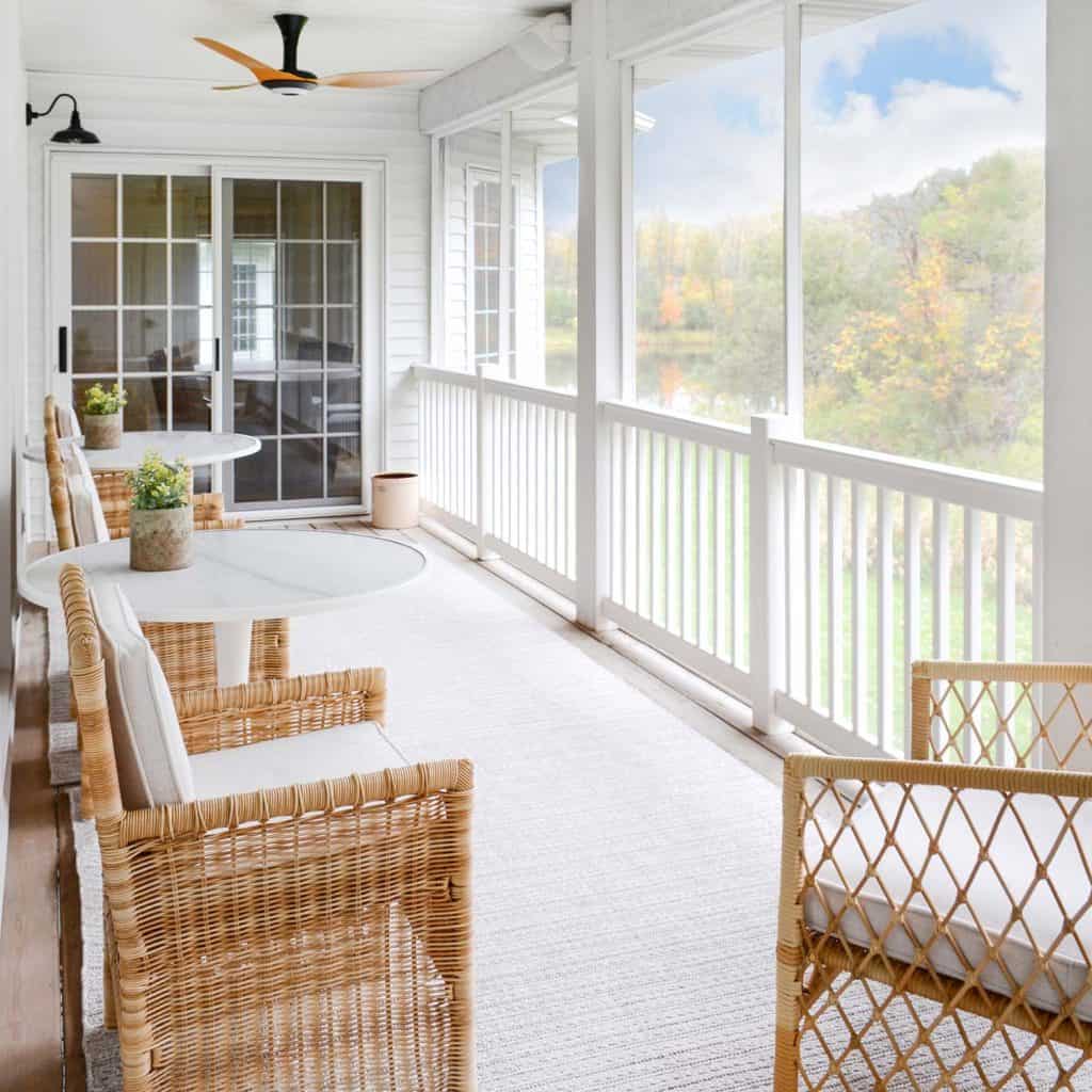 Take a peek inside this warm and inviting vacation home in Wisconsin