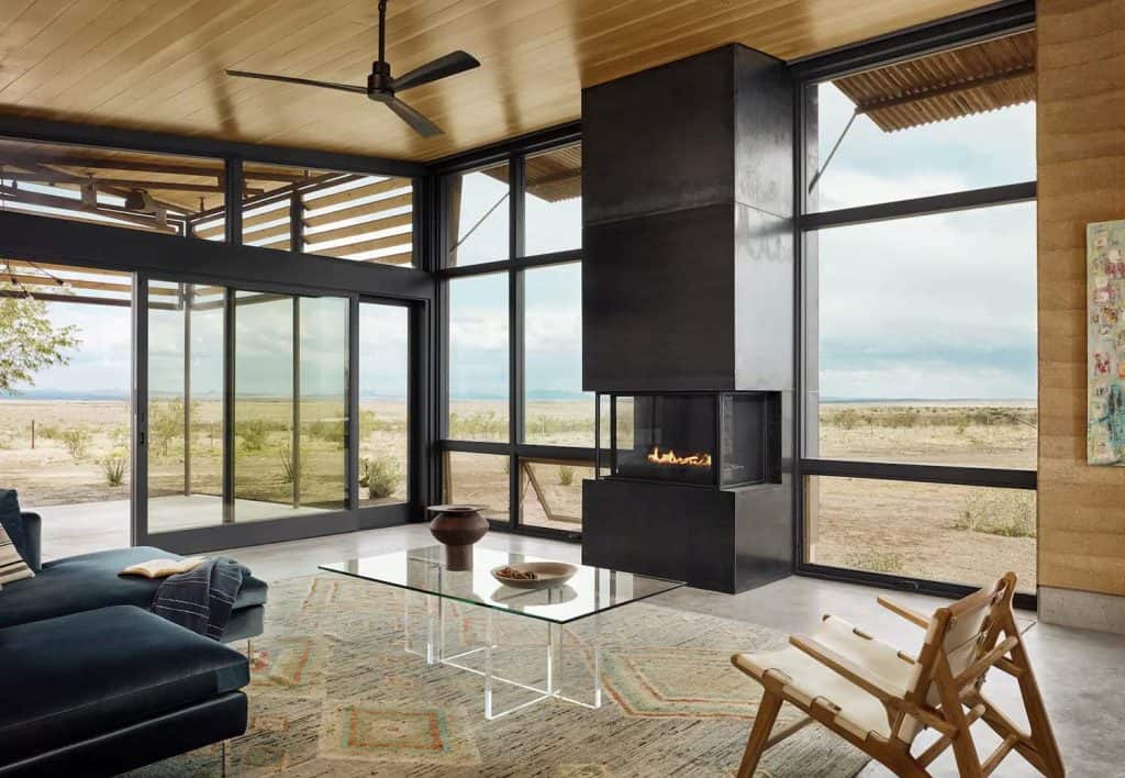 See this remarkable rammed earth house nestled on a Texas ranch