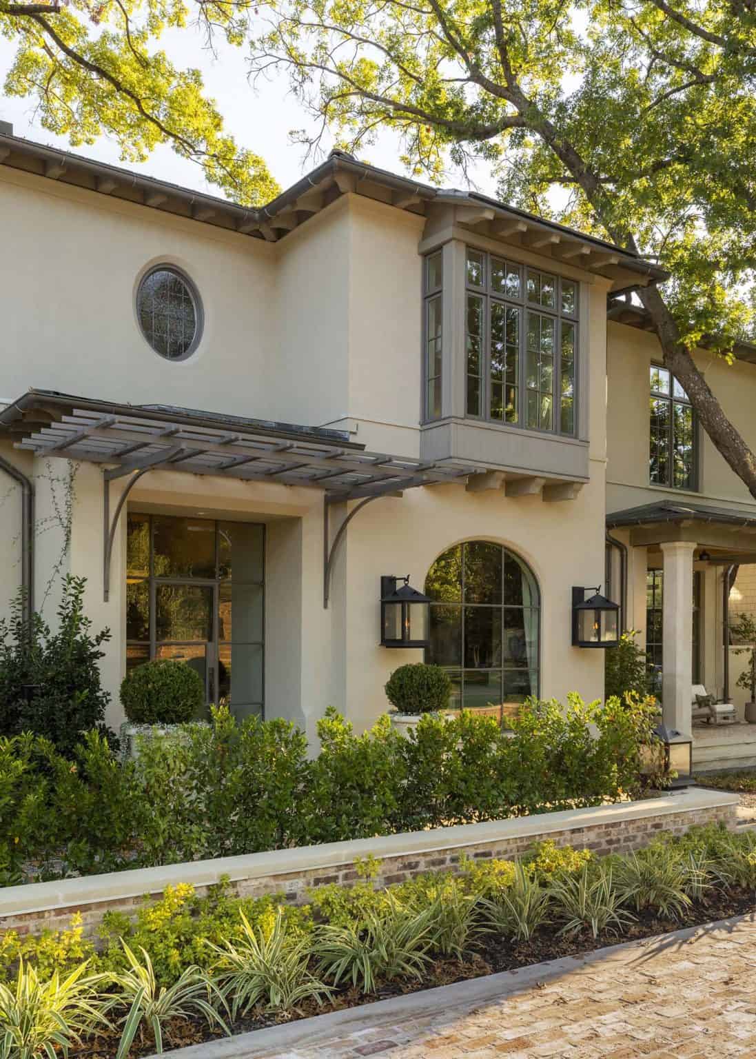 Dream Home Tour: Inside this gorgeous French Provincial house in Dallas