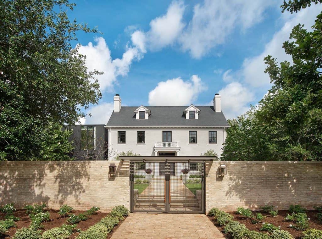 This exquisite Georgian Revival home in Texas gets a modern makeover