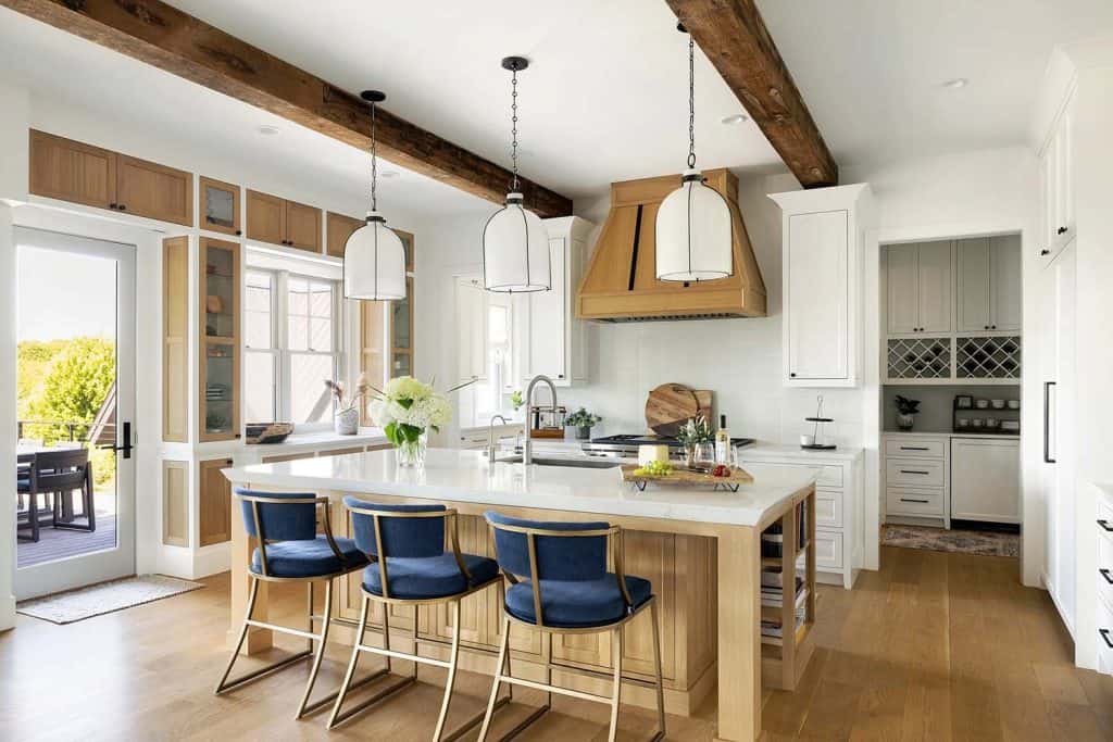 Unforgettable mountain modern dream house in the Minnesota countryside